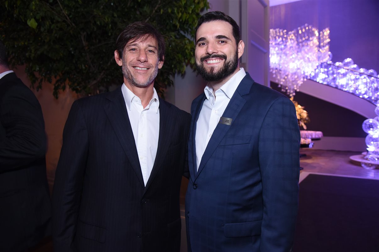 Omint premia melhores vendedores de seguro viagem