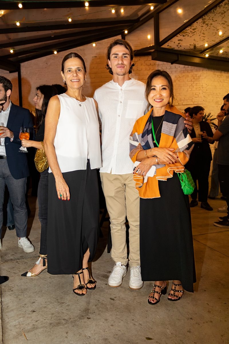TTWGroup promove St. Moritz em happy hour; veja fotos