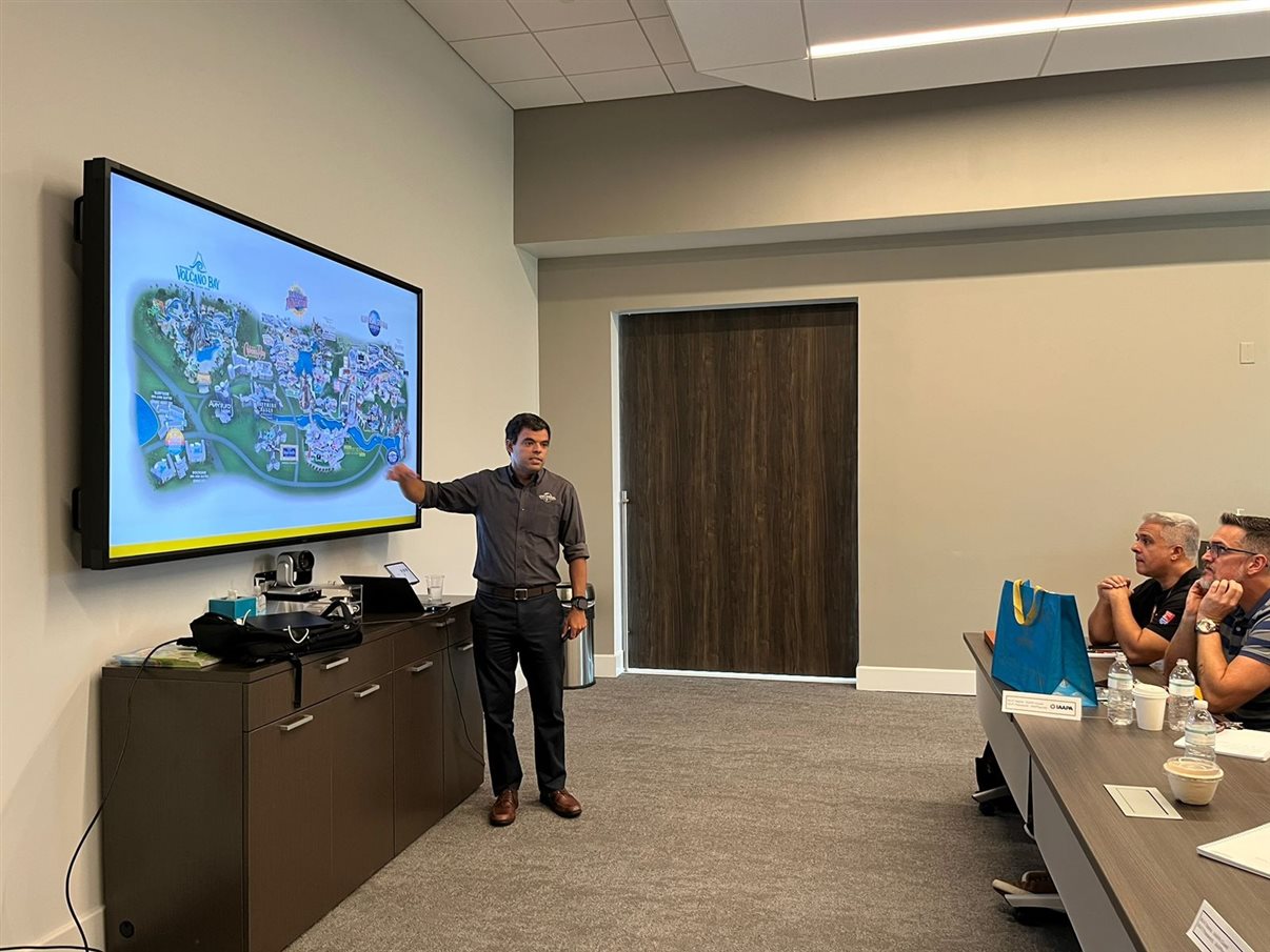 Associados Braztoa têm 1º dia de curso em Orlando