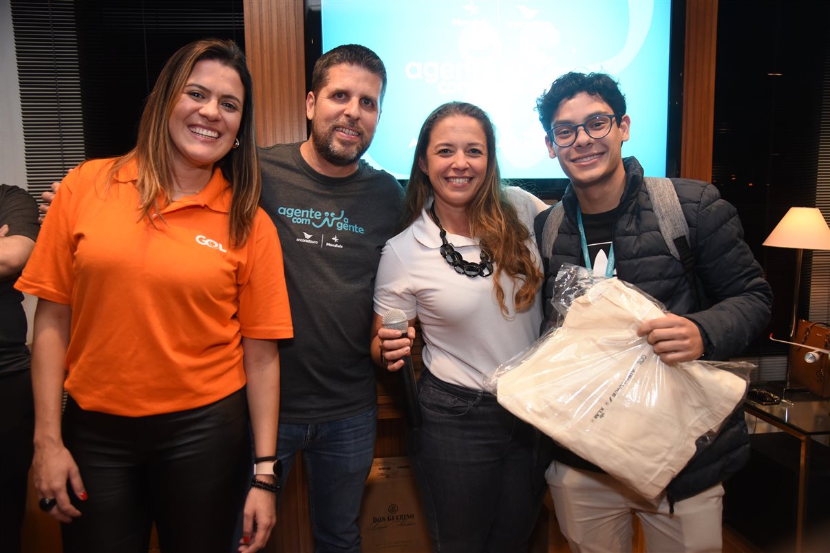 Veja fotos dos últimos momentos do Agente com A Gente