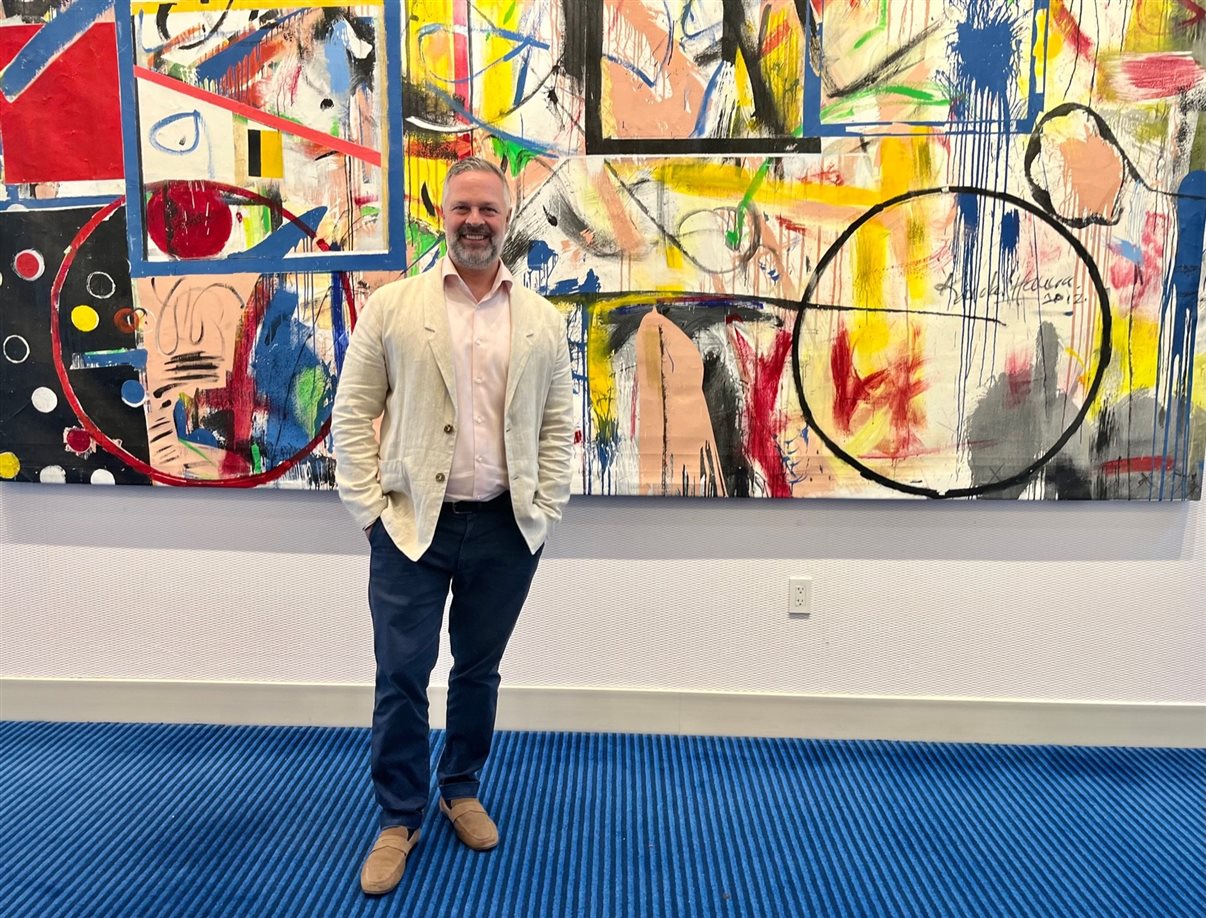 Simon Mayle celebra ILTM North America 2023