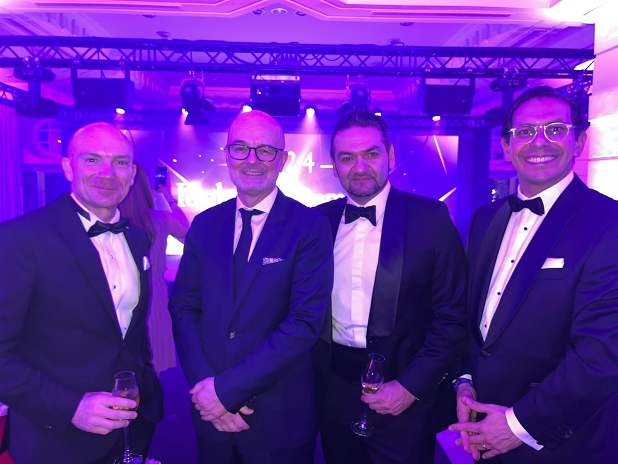 Veja fotos dos brasileiros no evento Serandipians