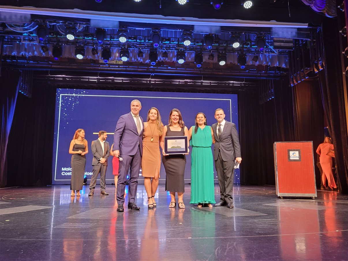 Costa premia melhores vendedores de 2023/2024; fotos