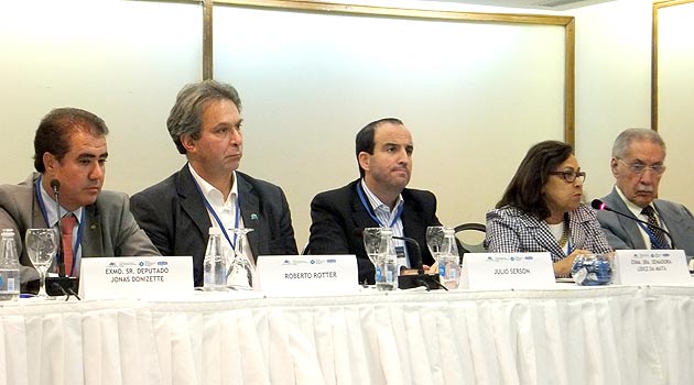 Hoteleiros mostram realidade do setor a parlamentares | Hotelaria