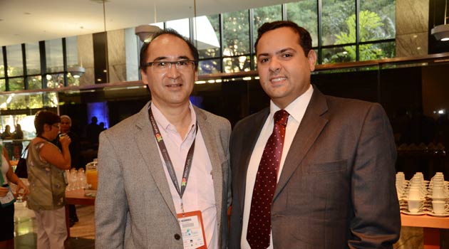 Participantes chegam ao Fórum PANROTAS; veja fotos