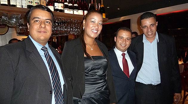 Veja flashes do jantar Visual/Comandatuba (SP)