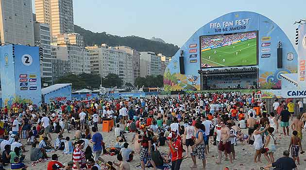 Clima de festa; veja fotos da Fan Fest do Rio | Destinos