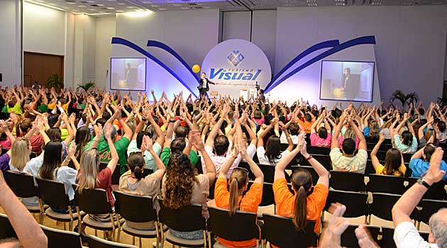 Veja fotos do dia dos agentes no Workshop Visual | Gente