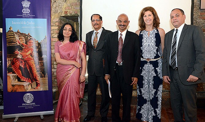 Visto on-line ajuda crescer número de brasileiros na Índia | Mercado